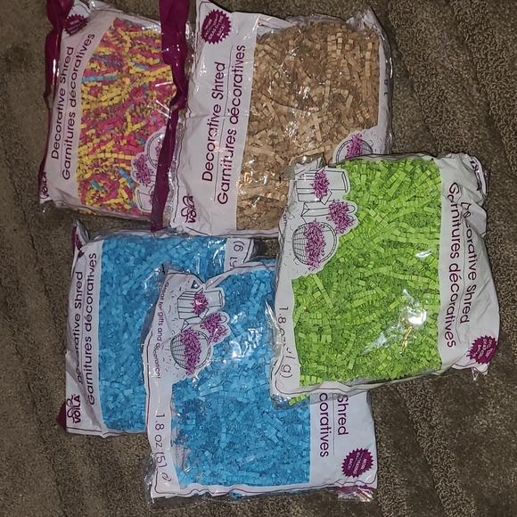 Voila | Party Supplies | 3 Decorative Shredded Paper Bags | Poshmark